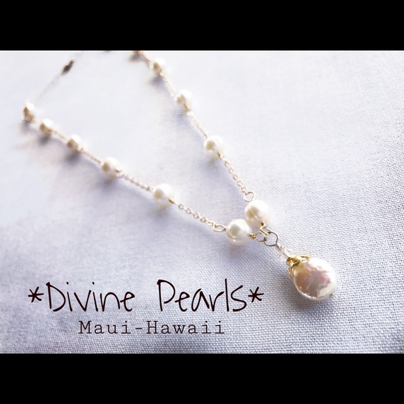 Divine Pearls | Jewelry | Beautiful White Fresh Water Pearls Necklace ...